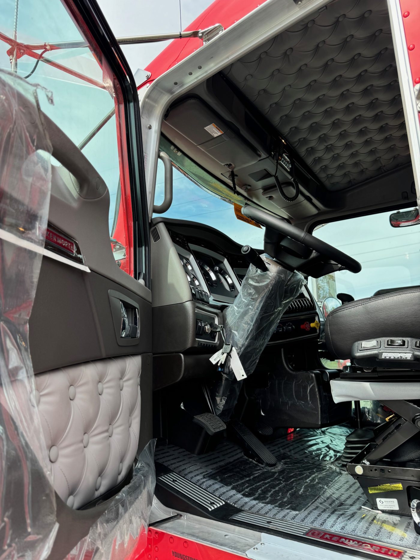 2025 Kenworth T800W 38"ACF 4Axle - Youngstown Kenworth