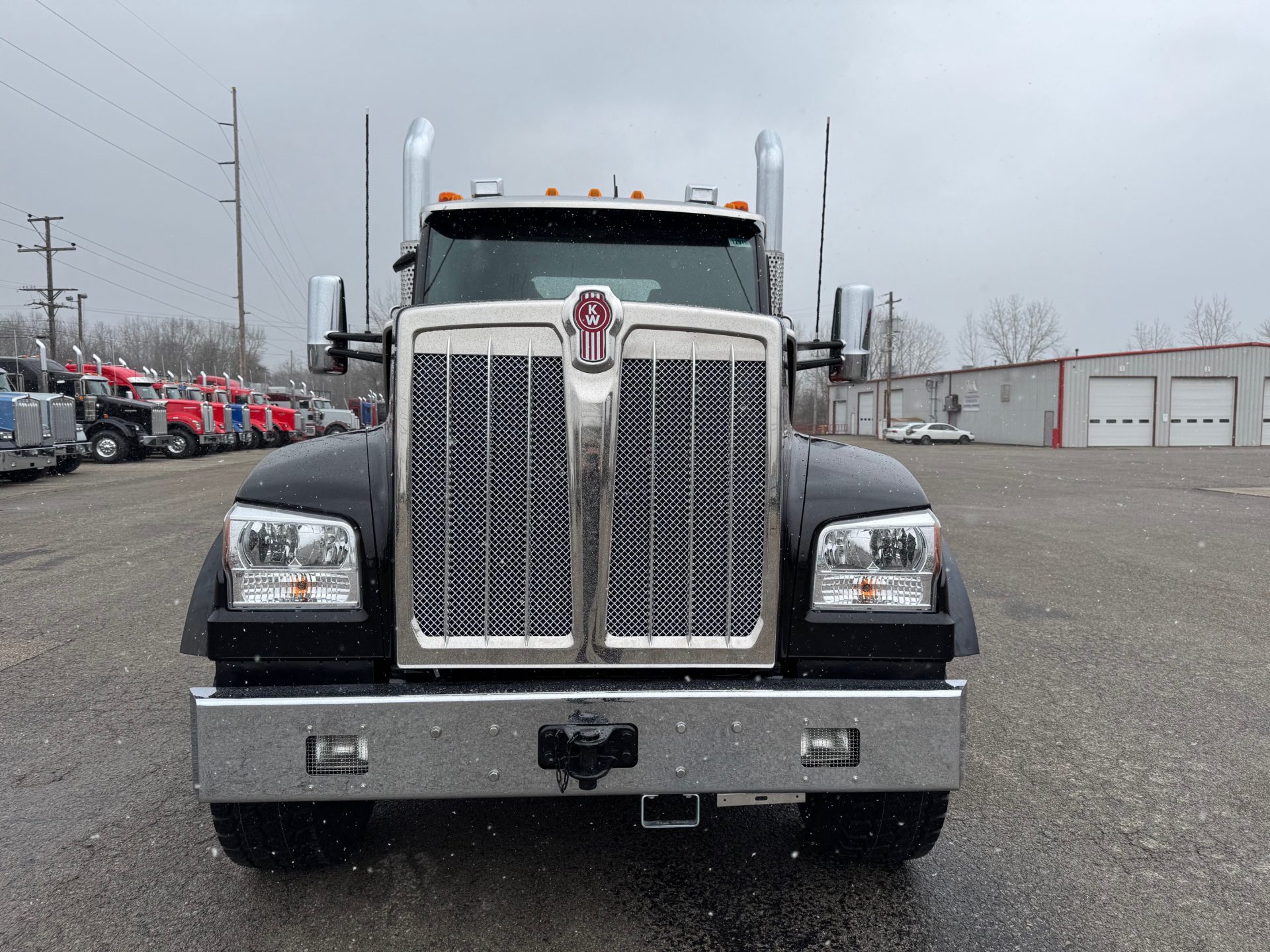 2025 Kenworth W990 Daycab 4axle - Youngstown Kenworth