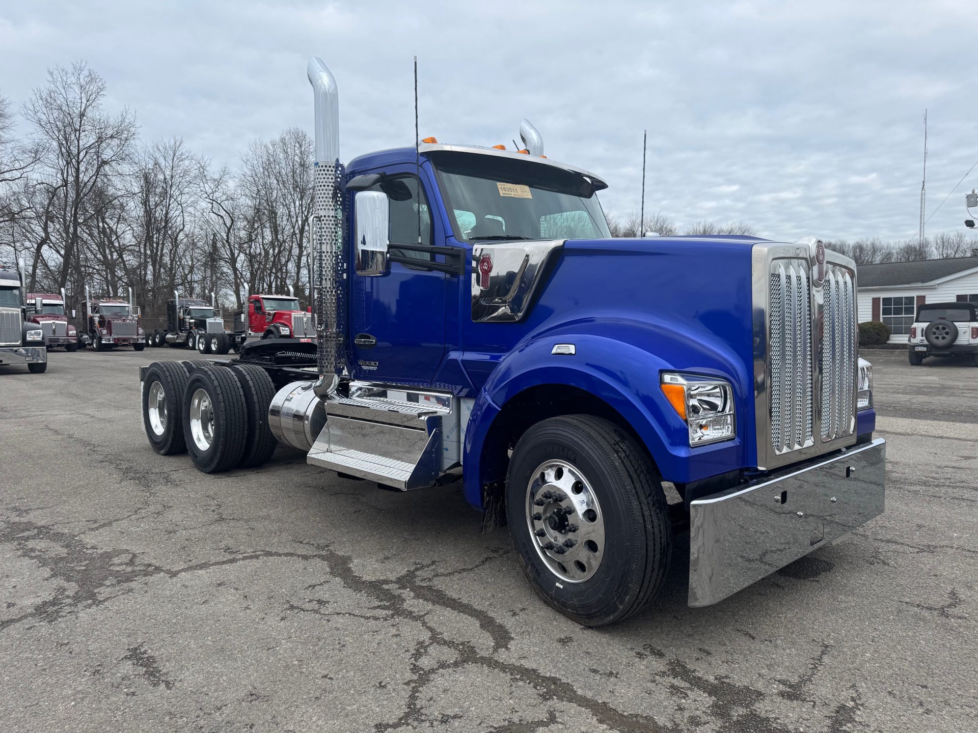 2025 Kenworth W990 Daycab - Youngstown Kenworth