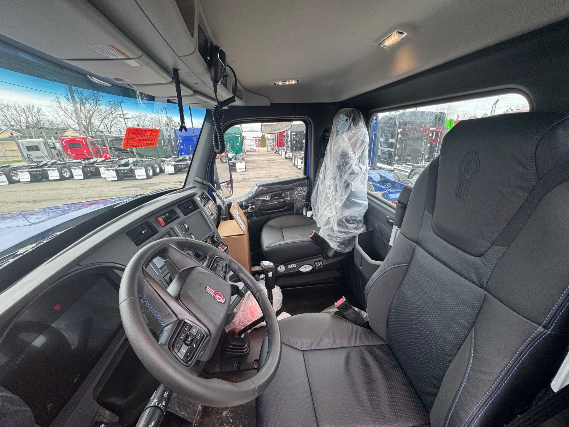 2025 Kenworth W990 Daycab - Youngstown Kenworth